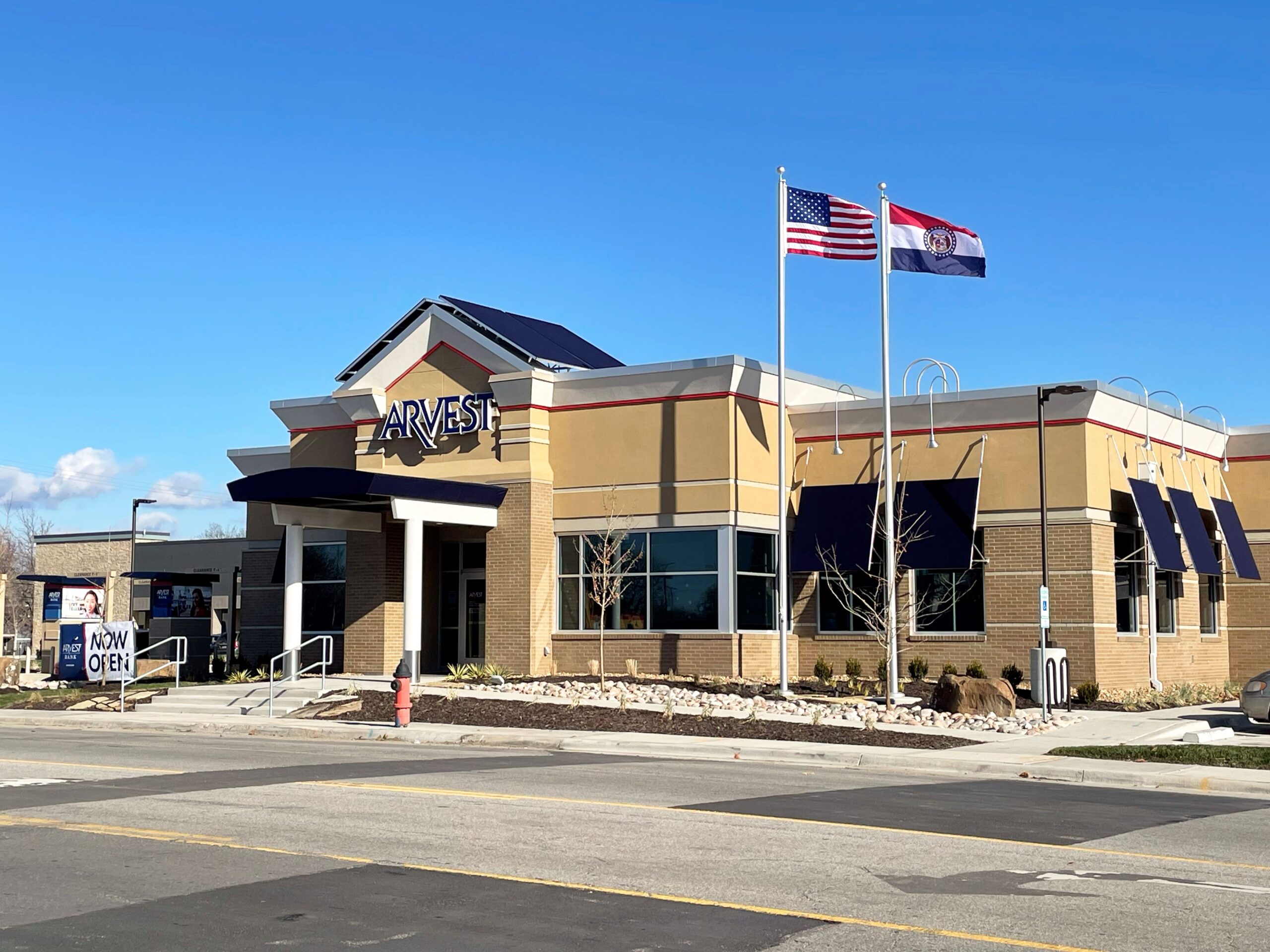 Arvest Celebrates Opening of Branch in East Kansas City | Arvest Bank